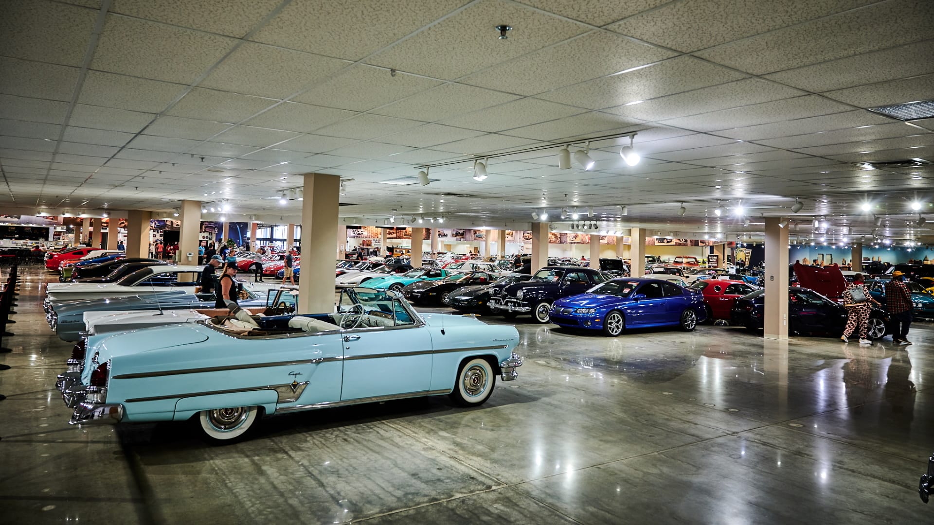 Gateway Classic Cars - Caffeine and Chrome