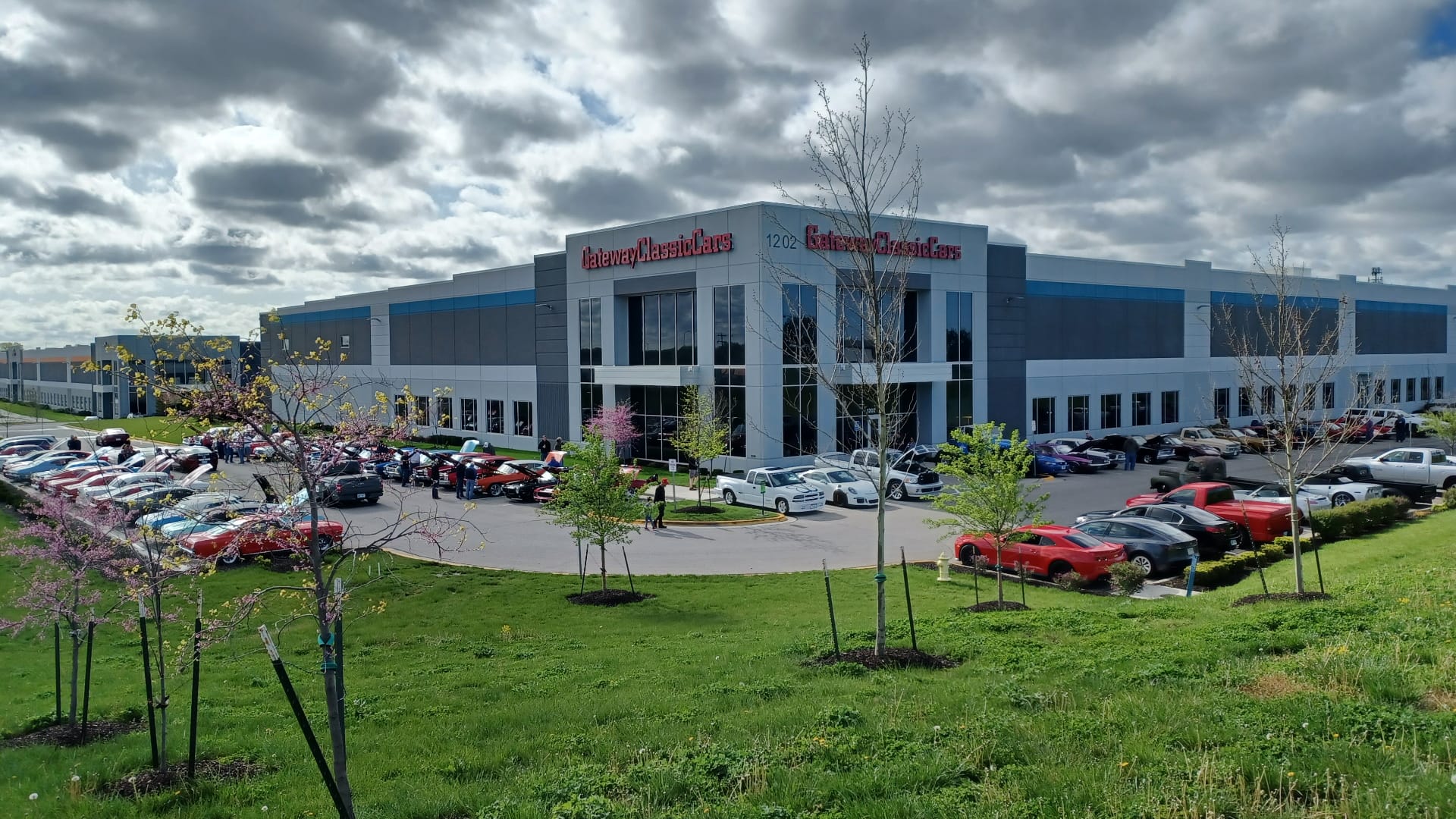 Gateway Classic Cars - Caffeine and Chrome